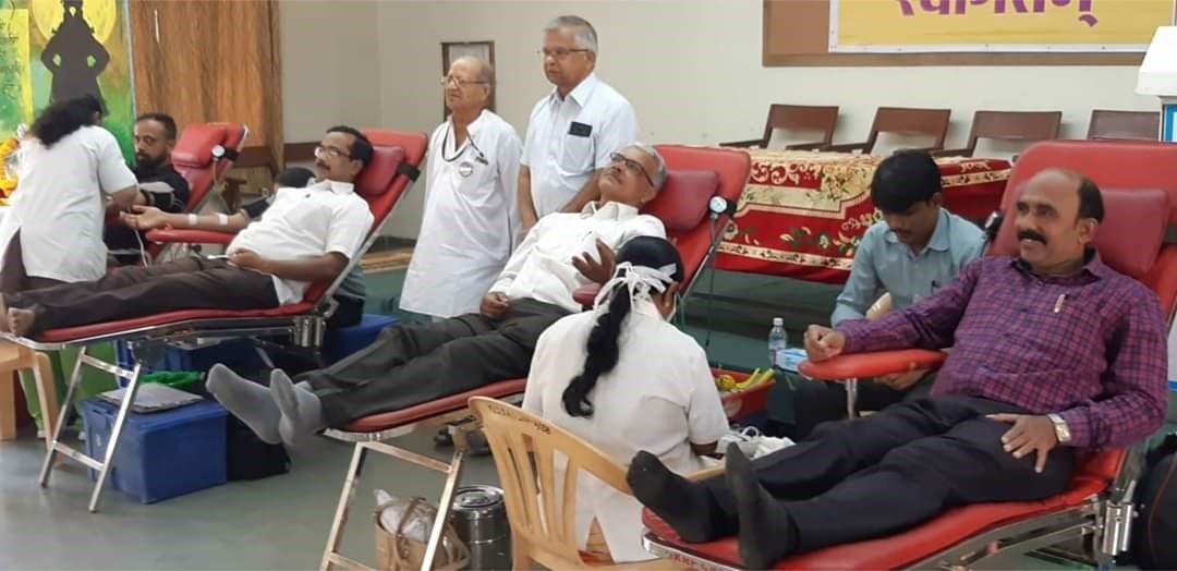 civil society pepole Needful RSS is helping - विवेक मराठी